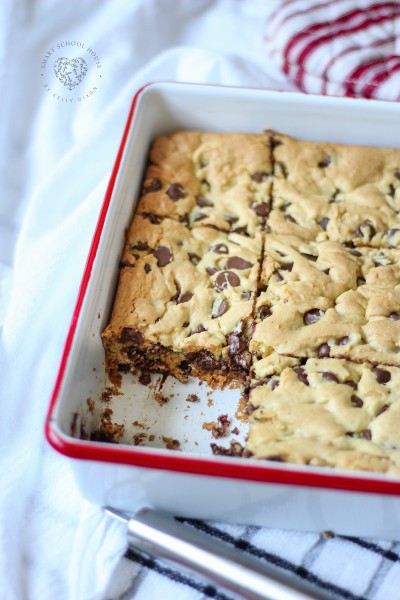 Lazy Chocolate Chip Cookie Bars!