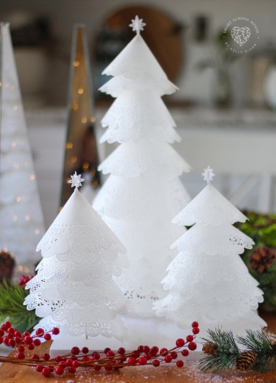 Doily Christmas Trees - An Easy Christmas Craft Idea!