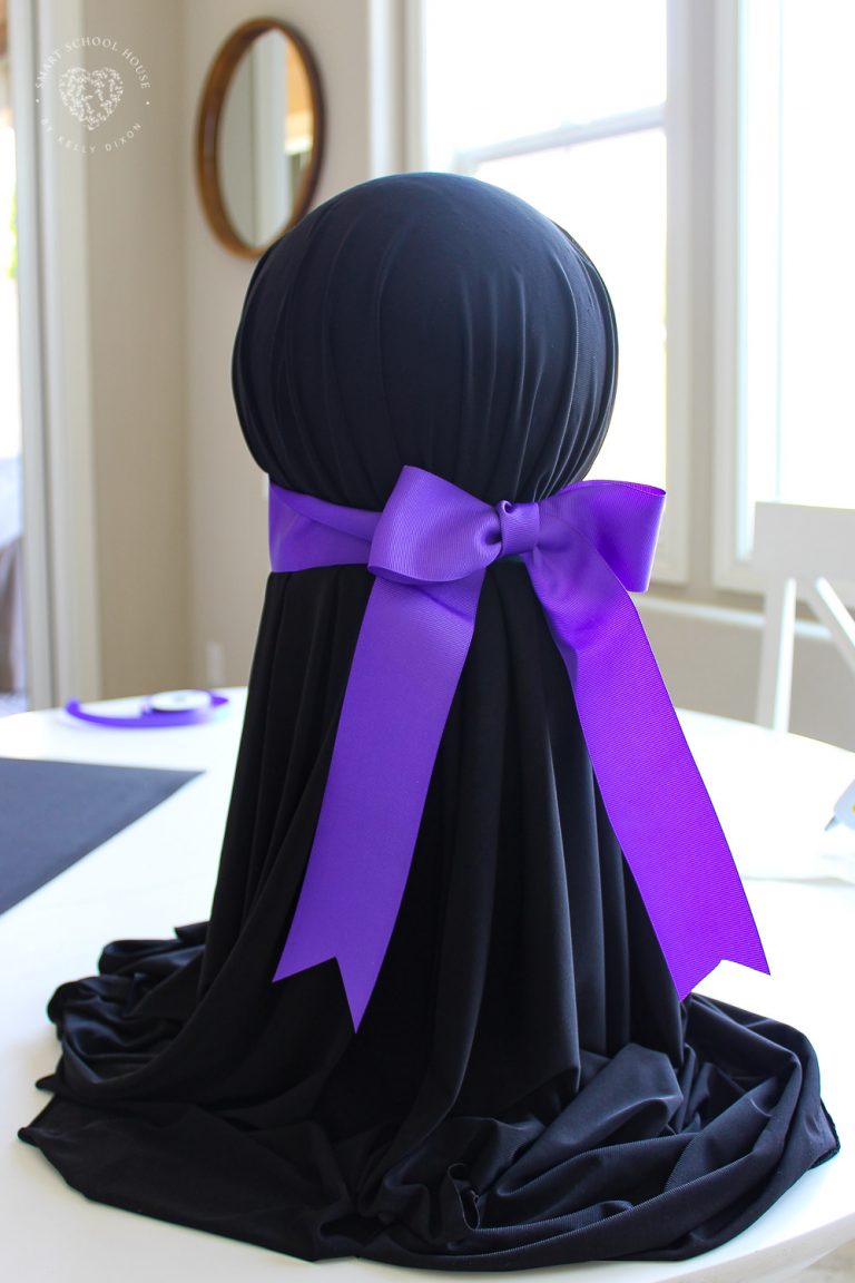 How to Make a Paper Towel Roll Witch for Halloween!